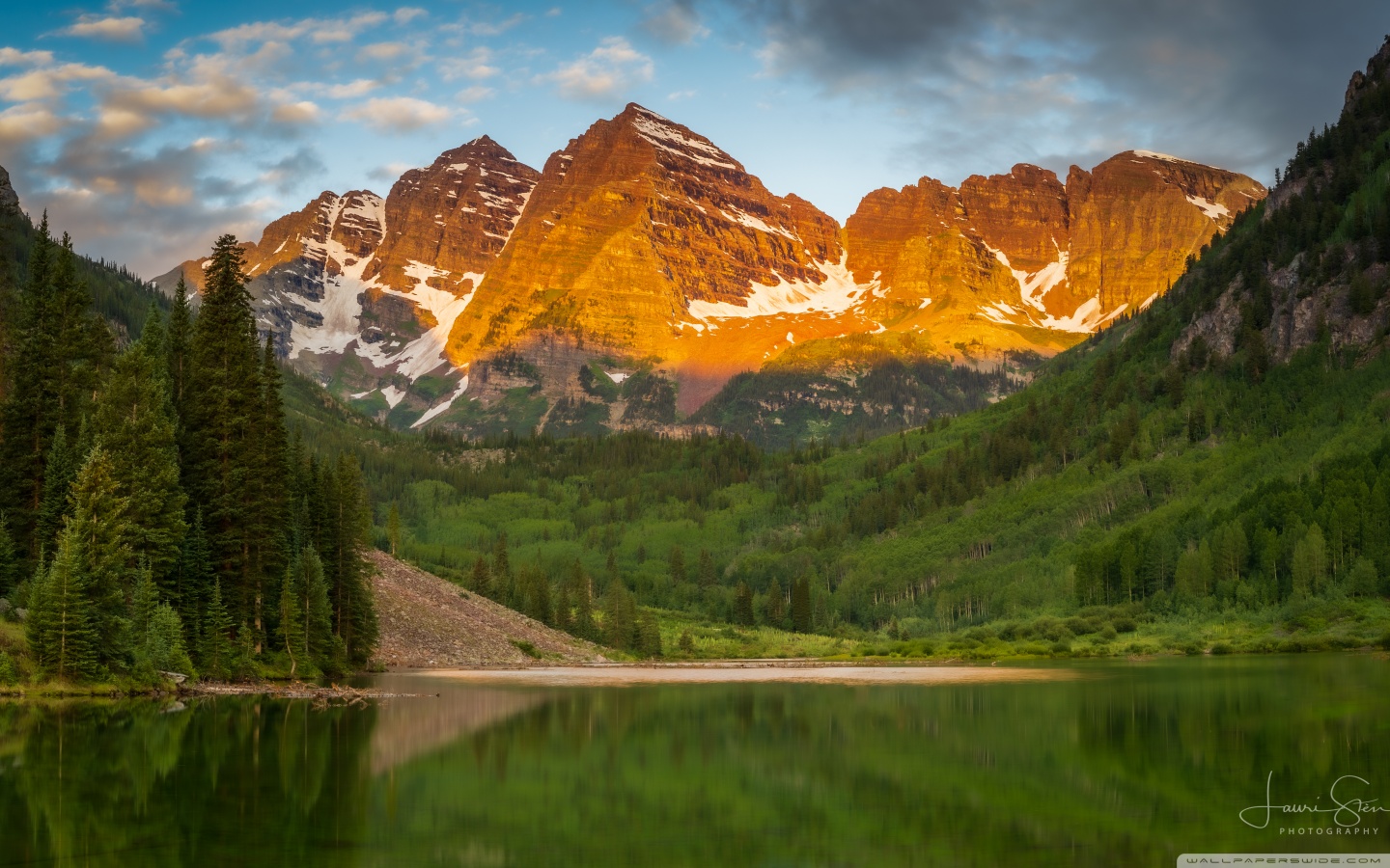 Calm, Lake, Maroon Bells, Peaks, Elk Mountains, Colorado, United States ...