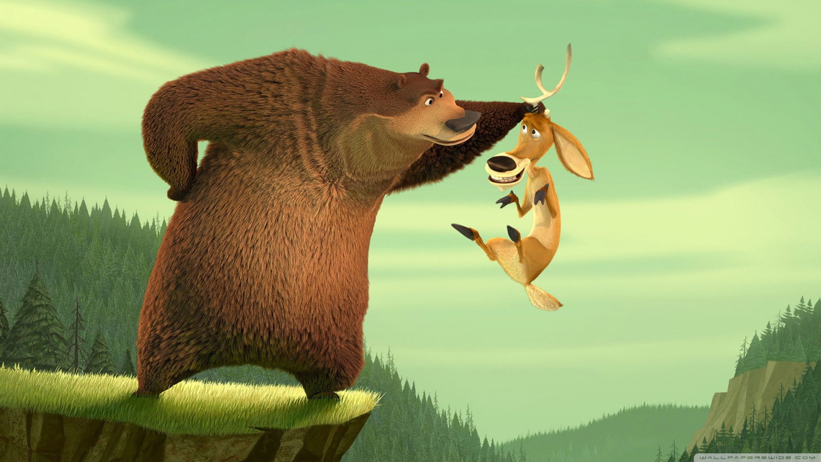 Martin Lawrence As Boog The Grizzly Bear And Ashton Kutcher As Elliot ...