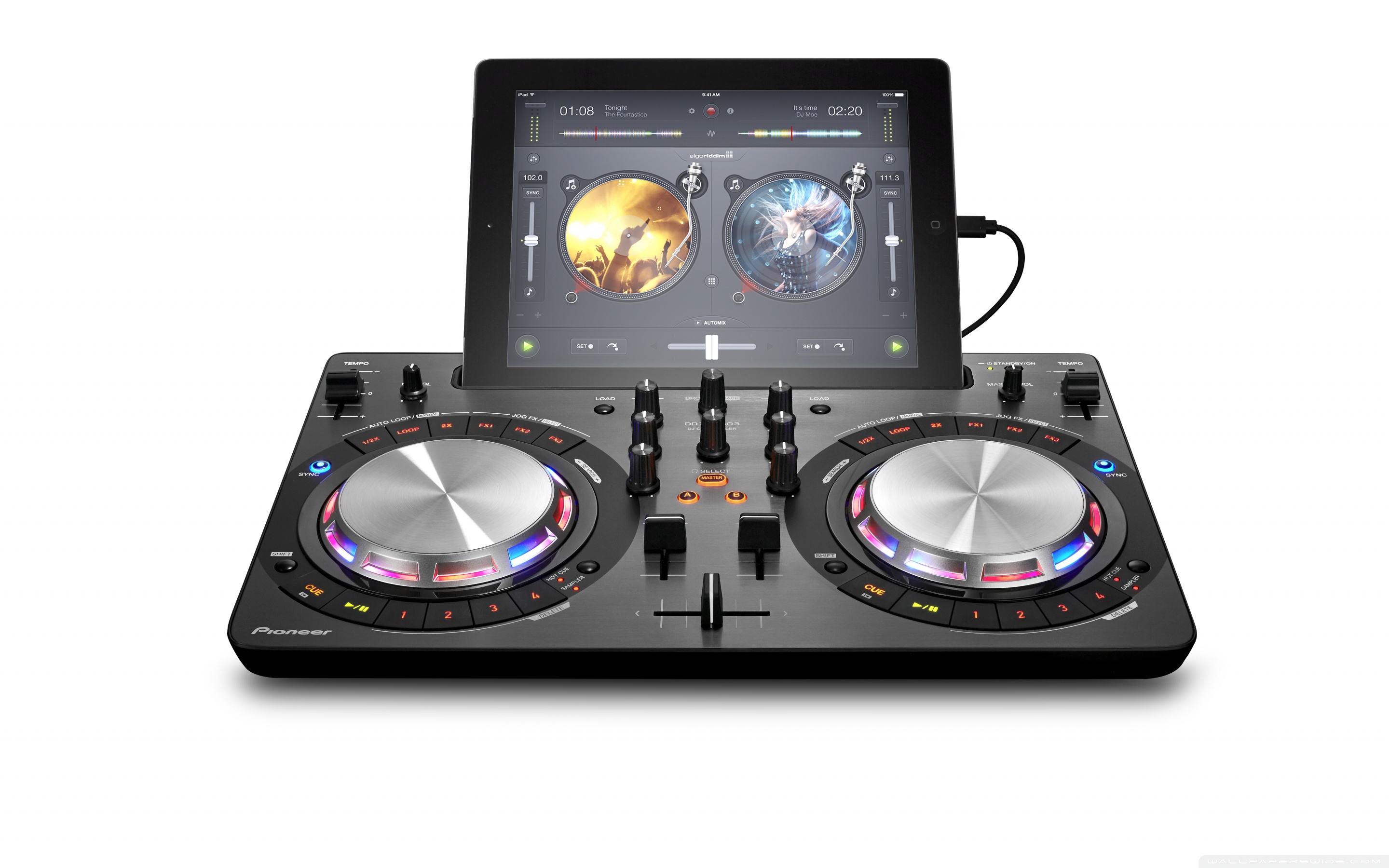 Pioneer MOBILE DJ CONTROLLER DDJ-WEGO 3 Black Edition and iPad Mini ...