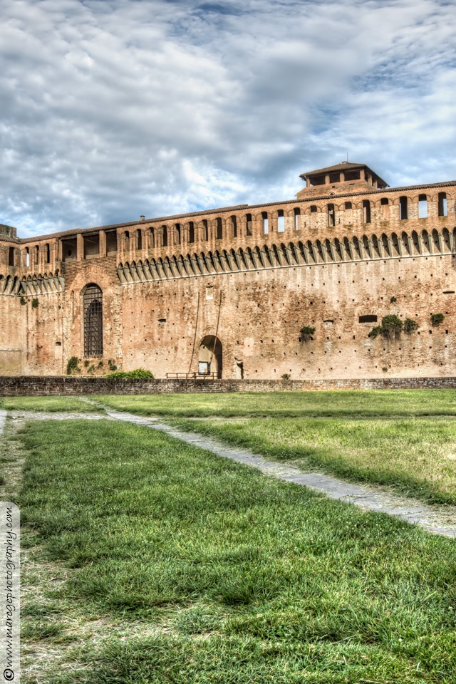 The Rocca Sforzesca of Imola (Italy) Ultra HD Desktop Background ...